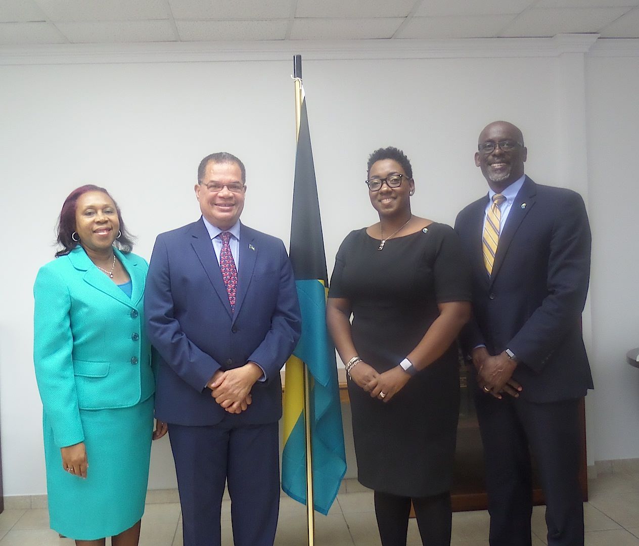 PHOTO SAM (FOULKES AND GROUP) – BAHAMAS CHRONICLE