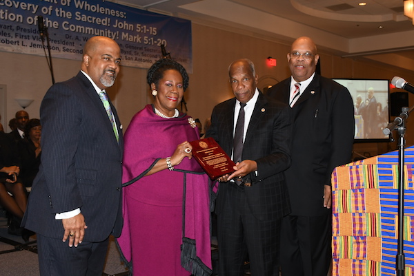 PNBC PRESENTS MLK AWARD TO CONGRESSWOMAN SHEILA JACKSON LEE – BAHAMAS ...