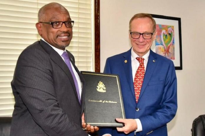 CARNIVAL TO SPEND $100 MILLION ON NEW GRAND BAHAMA DOCK – BAHAMAS CHRONICLE