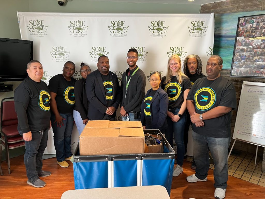 BAHAMAS EMBASSY CONSULAR ANNEX DONATES CLOTHING AND FOOD TO SOME ...