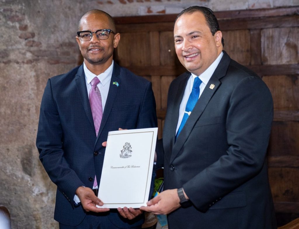 BAHAMAS AMBASSADOR TO GUATEMALA SEBASTIAN BASTIAN PRESENTS CREDENTIALS ...
