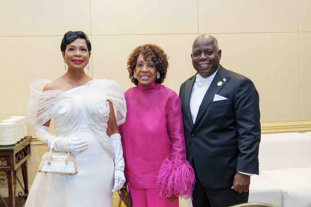 PRIME MINISTER’S LEGACY BALL CAPTIVATING PHOTOS – BAHAMAS CHRONICLE