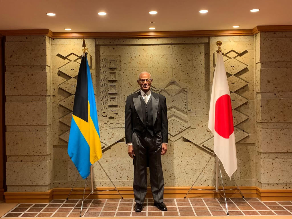 AMBASSADOR CEDRIC A. SCOTT PRESENTS CREDENTIALS TO THE EMPEROR OF JAPAN ...