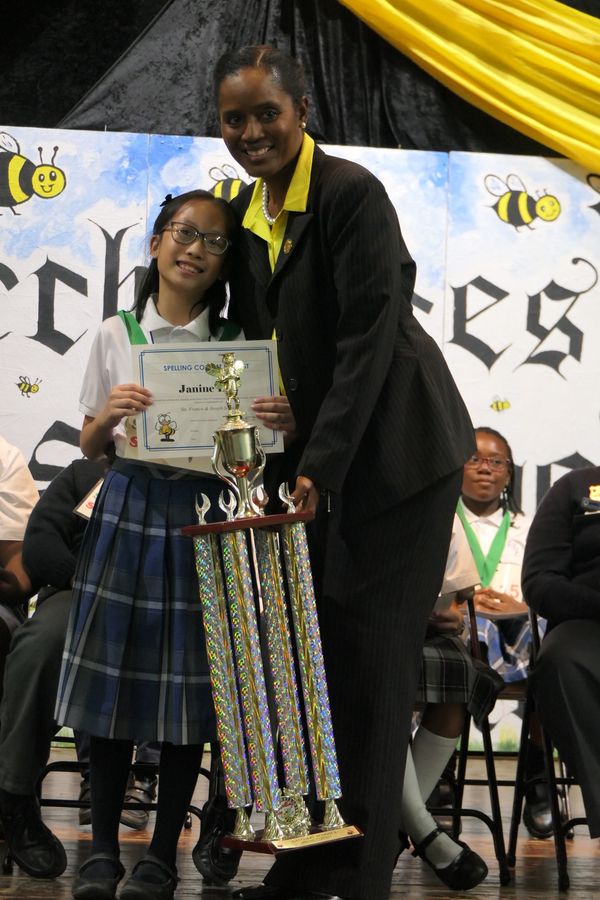 JANINA LEE WINS CATHOLIC SCHOOLS SPELLING BEE – BAHAMAS CHRONICLE