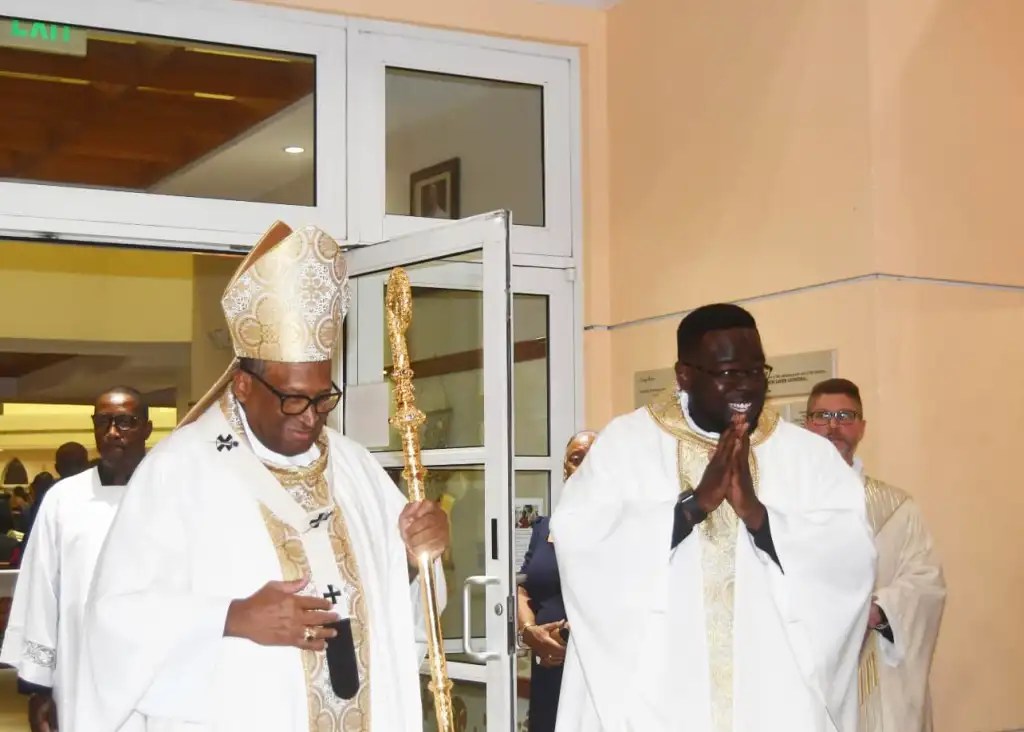 FATHER KING CELEBRATES MASS AT MARY STAR OF THE SEA IN FREEPORT ...